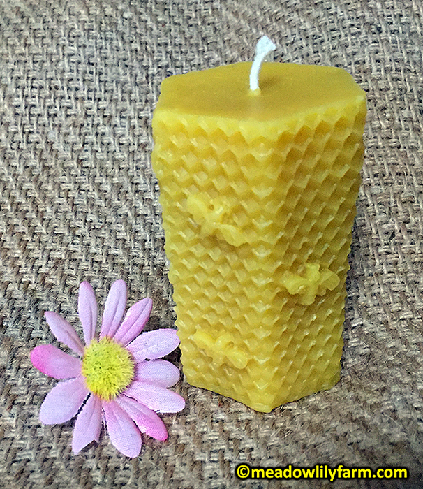 Honeycomb Hexagonal Candles – Luxury Beeswax-Inspired Décor